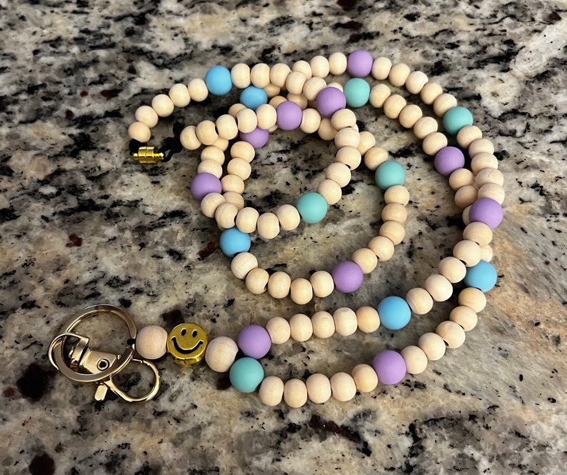 Customizable Color Beaded Lanyard for Teachers, Students, Nurses ...