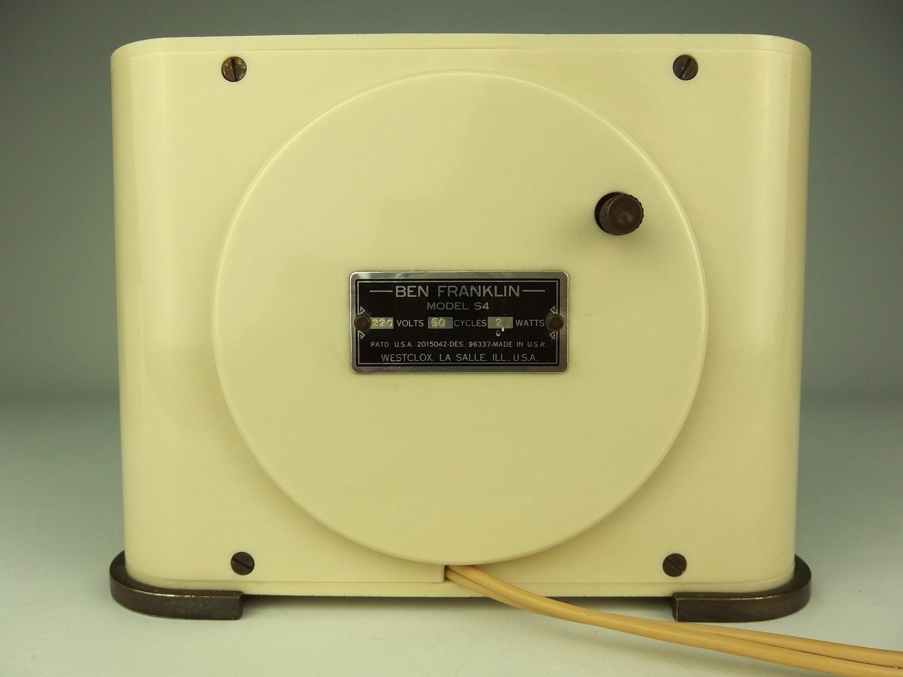 1930s // Bakelite Clock // Westclox Ben Franklin // Electric Shelf ...