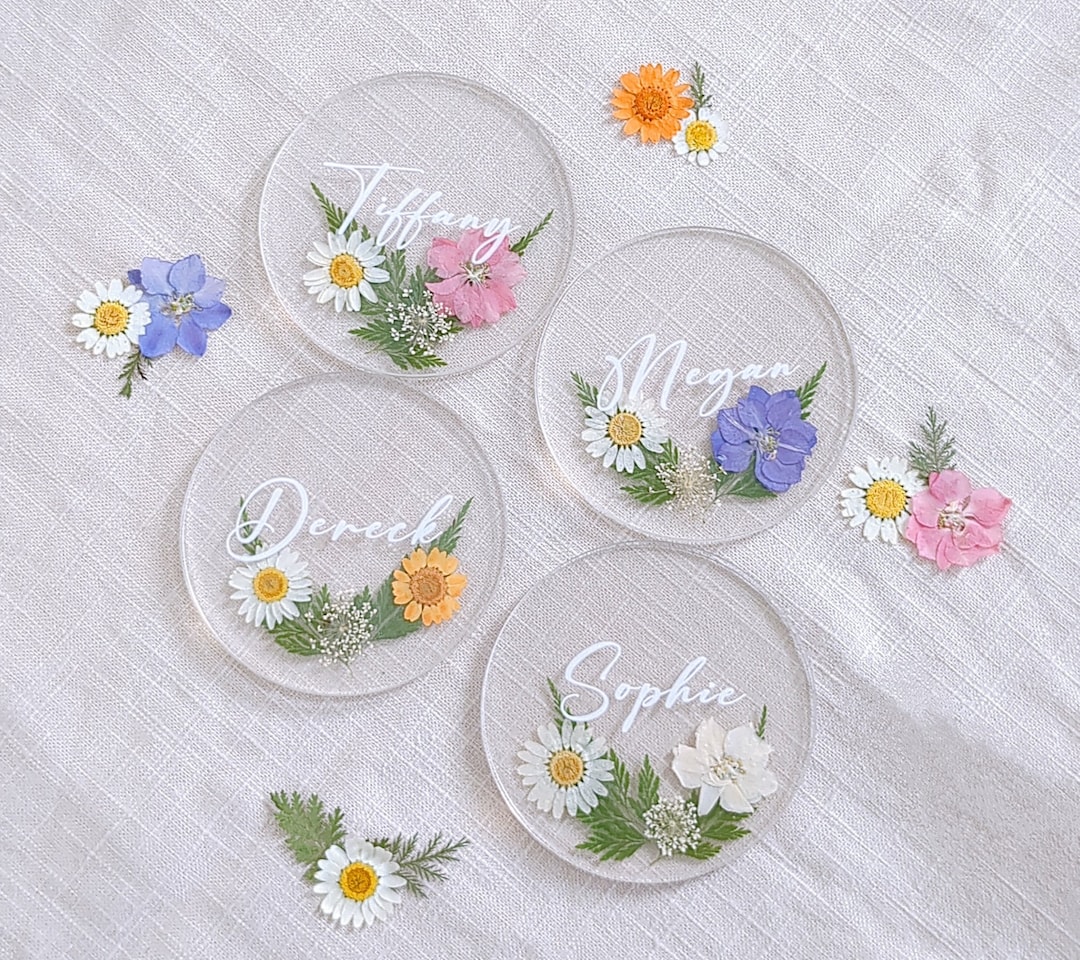 Pressed Flower Round Place Card | Favor | Gift - Etsy