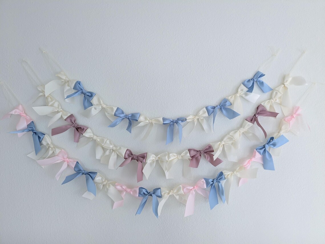 Custom Bow Garland - Etsy