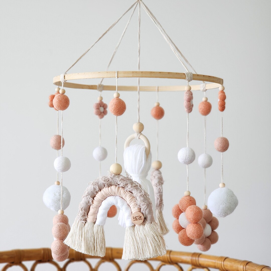 Daisy + Rainbow Baby Cot Mobile ~ Felt Flowers + Macrame Rainbows ...