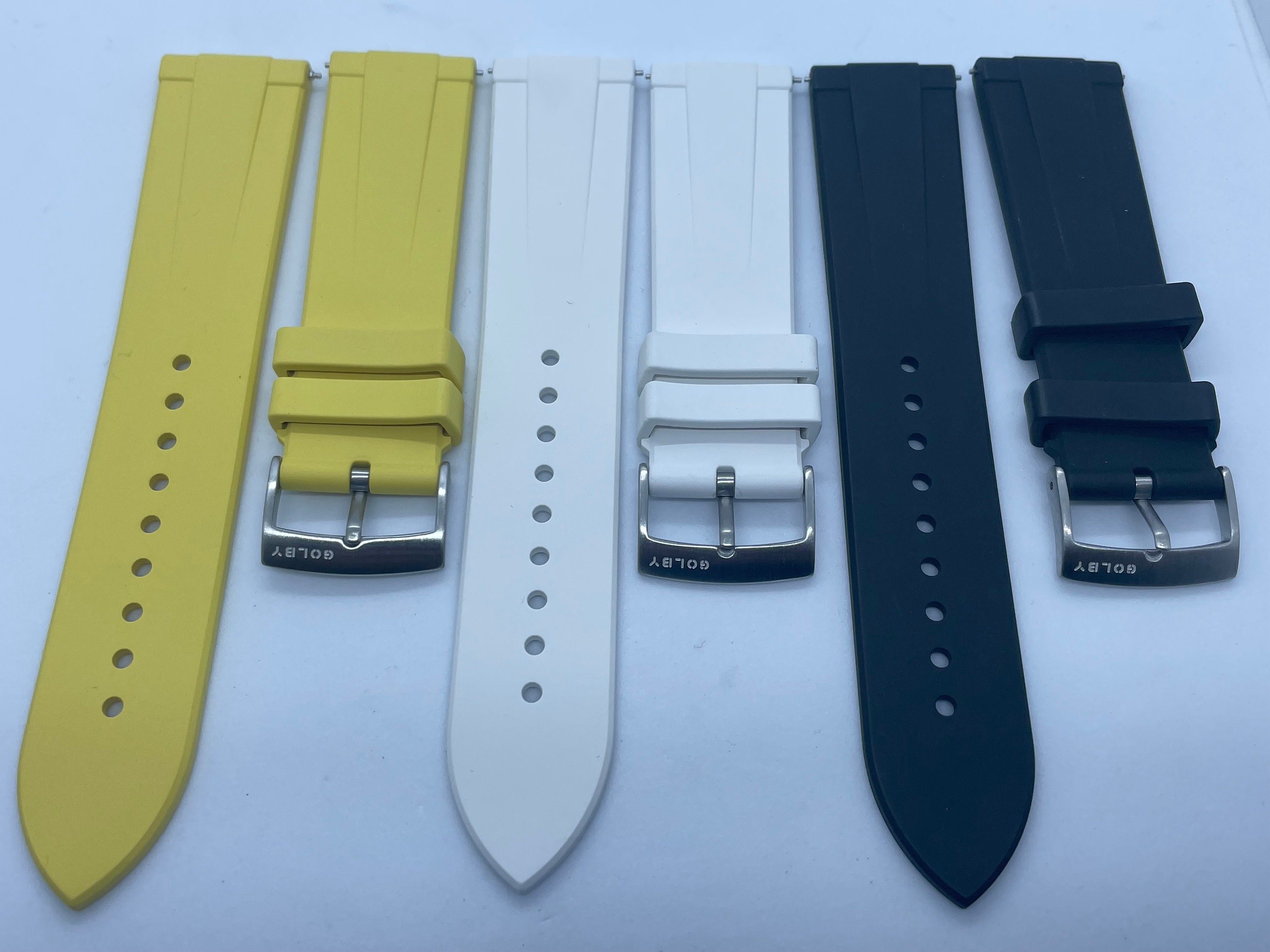 22mm and 20mm, black premium grade FKM rubber strap with steel buckle ...