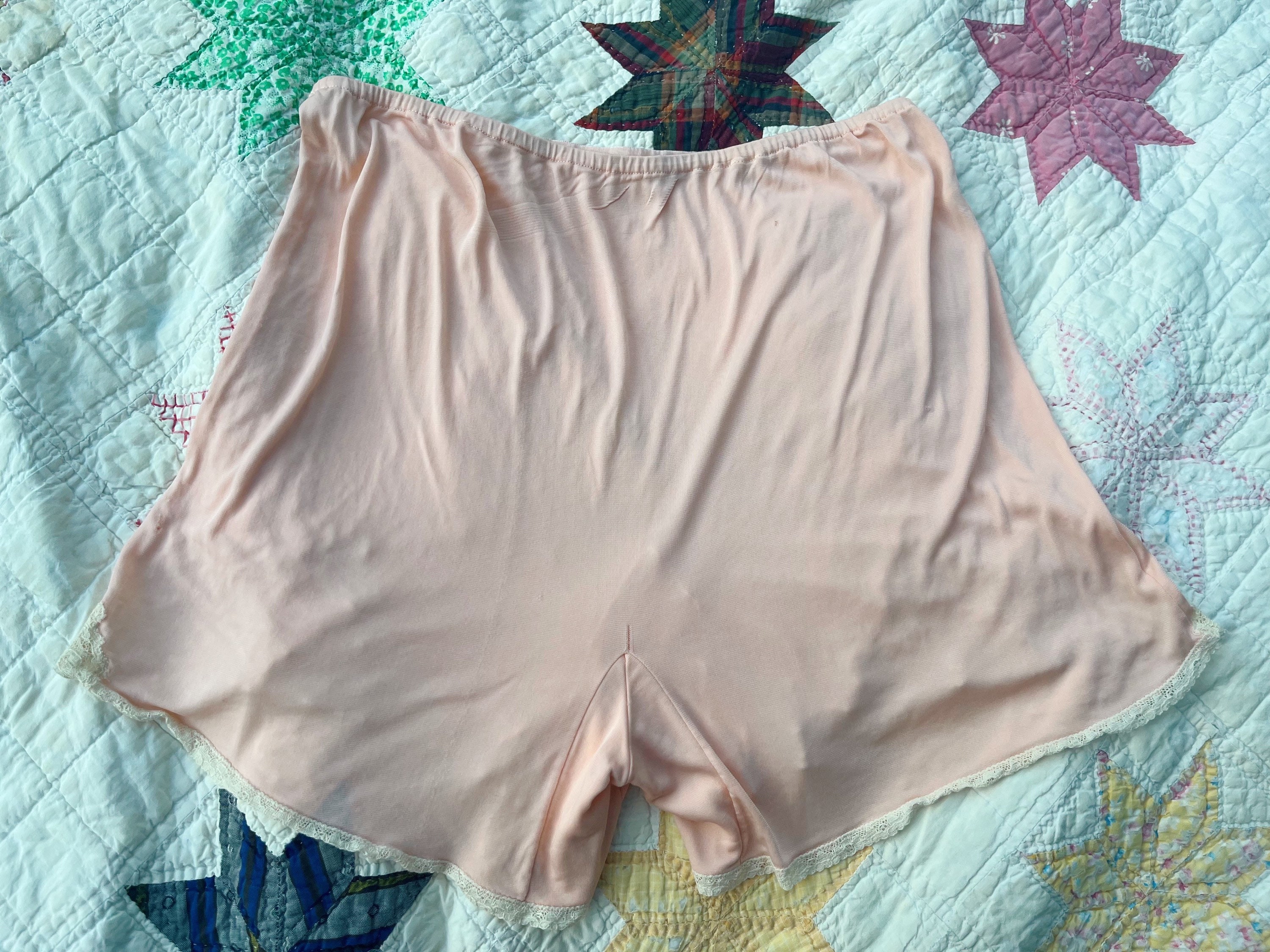 1940s Pink Tap Pants Warp Knit Rayon Lingerie by Marion Rohr - Etsy