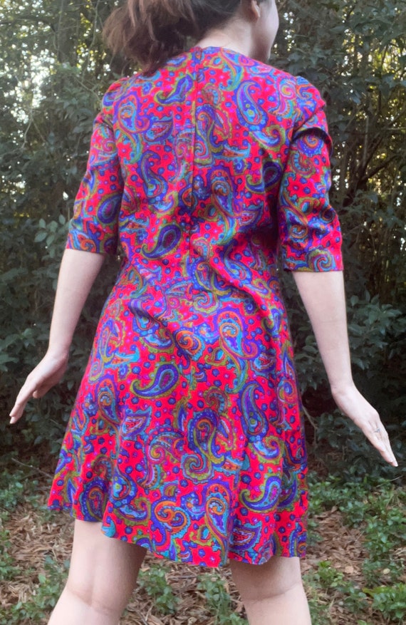 1970s Bright Red Paisley Dress with Inverted Pleat - Gem