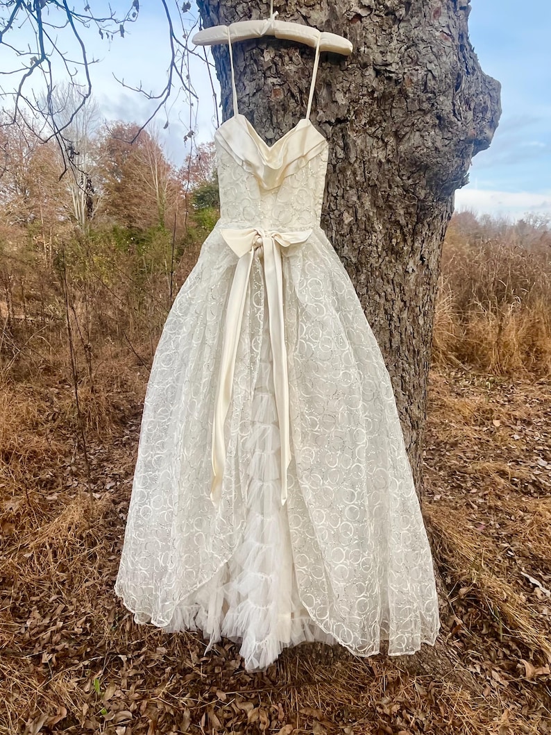 1950s White and Silver Cupcake Dress | Dreamy Tulle Gown | Wedding ...