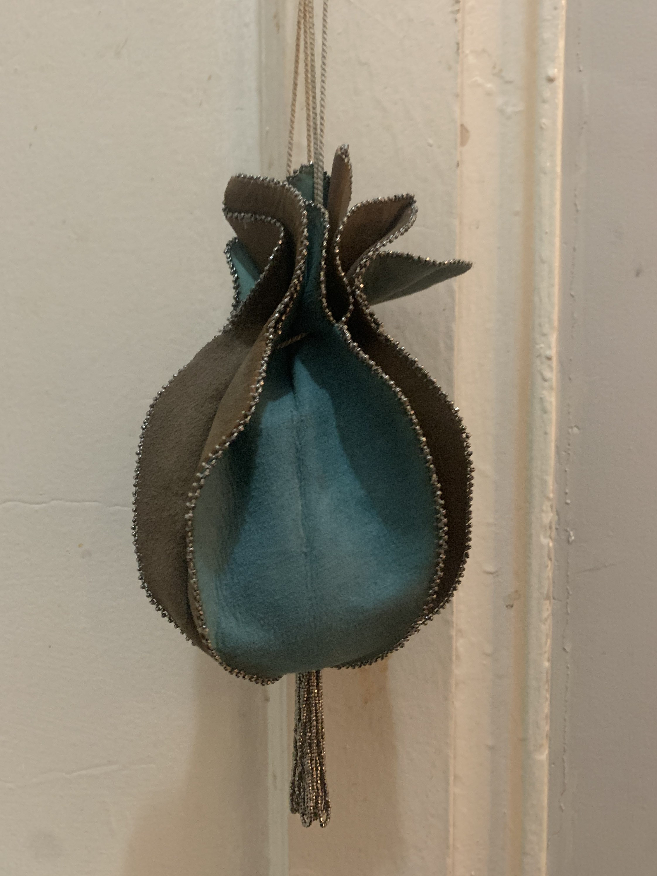Antique 1920s Suede Drawstring Pouch Handbag With Matching Coin Purse ...