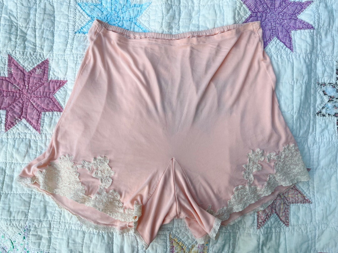 1940s Pink Tap Pants Warp Knit Rayon Lingerie by Marion Rohr - Etsy