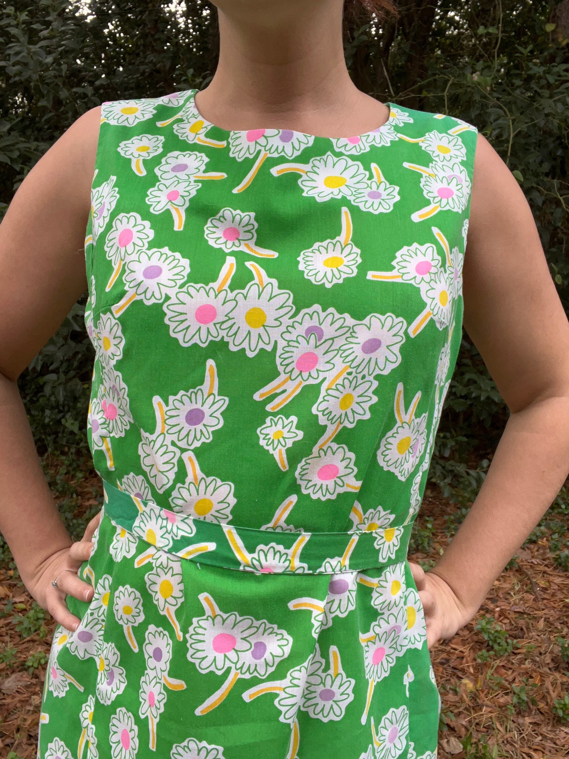 1960s Green Daisy Print Midi Dress by Tanner of North Carolina - Etsy