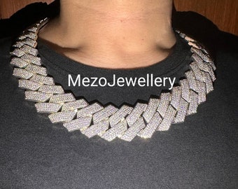 Heavy Solid 925 Sterling Silver Men's VVS1 Moissanite Diamonds Studded ...