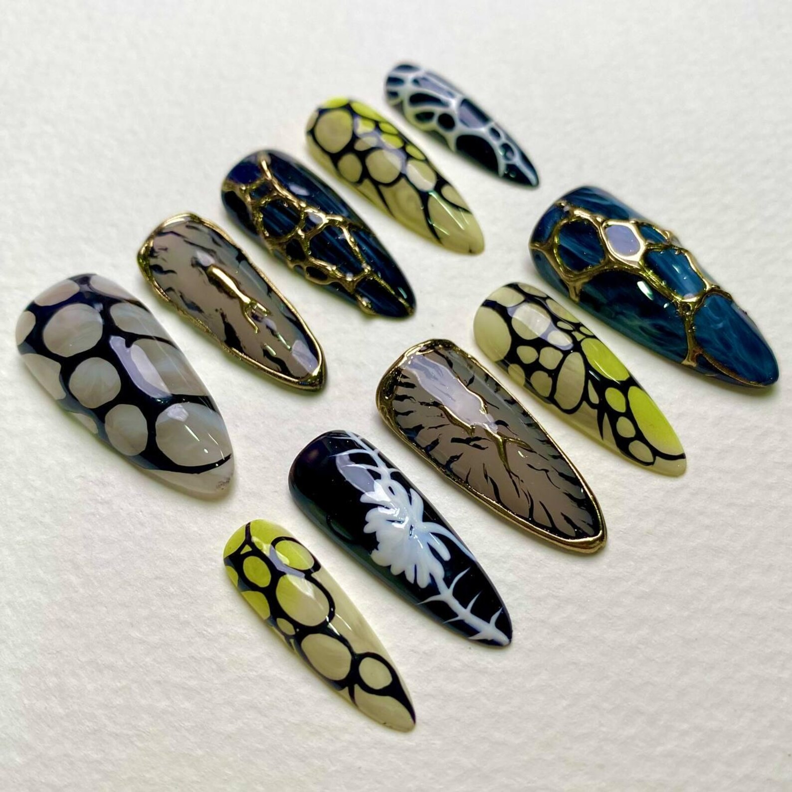 Custom Soft Green and Dark Press on Nails, Y2K Abstract Fake Nails - Etsy