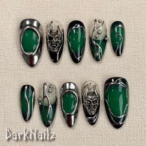 Custom Green Skull Press on Nails, Gothic Punk Rock Skeleton Nails ...