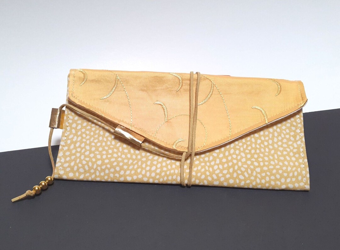 Packaging Money Gift Wedding, Anniversary Made of Fabric With Card ...