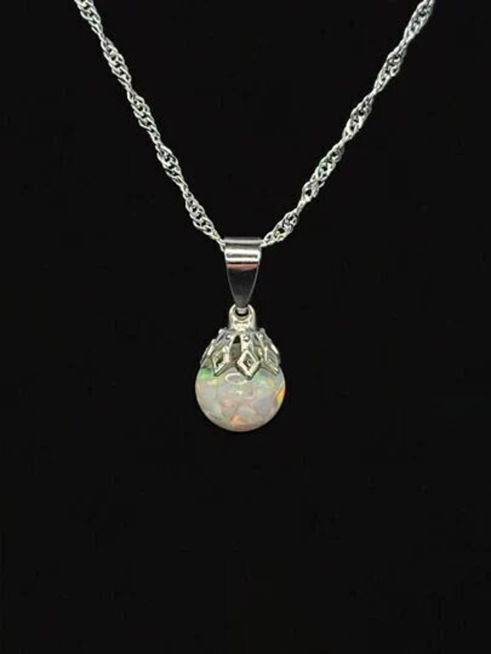 Australian 10mm Floating Opal Necklace - Etsy