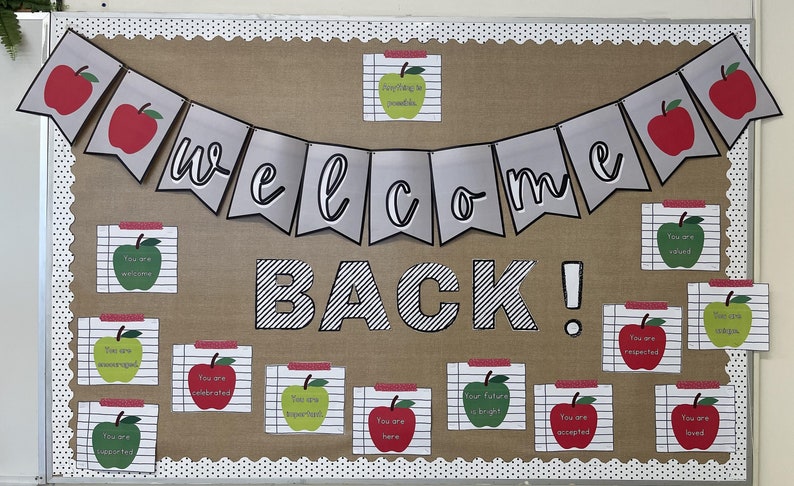 Welcome Back! Bunting Flag Bulletin Board Set, Back to School Bulletin ...