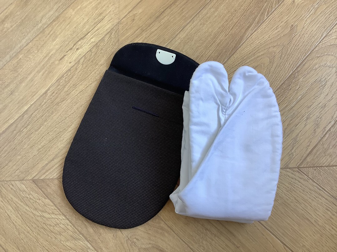 Japanese Tabi Socks Bag for Traditional Kohaze Tabi Socks, Made in ...
