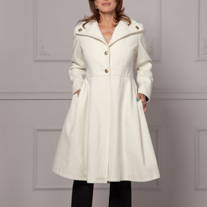 Ivory-white Swing Coat Made of Wool & Cashmere - Classic Princess Cut ...