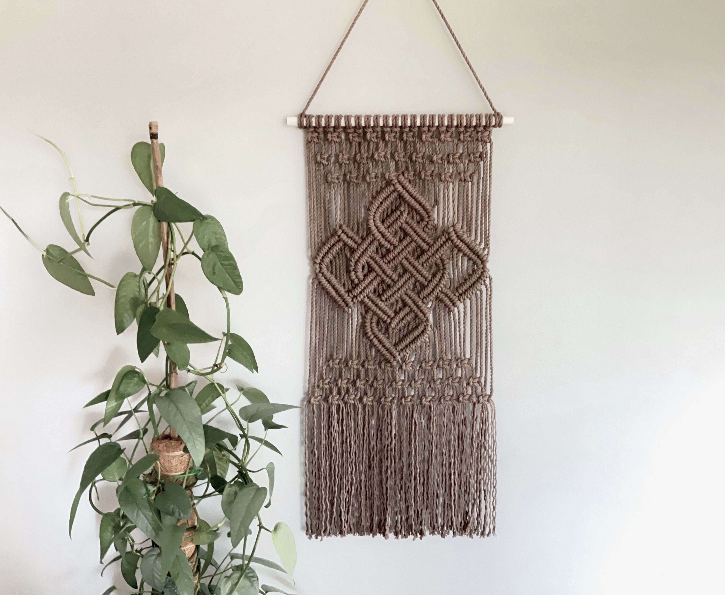 Celtic Knot Macramé Wall Art Hanging Irish Home Wall Decor - Etsy