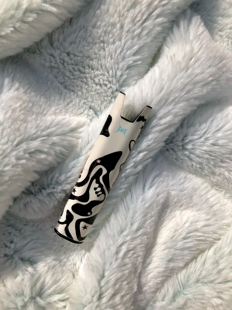 Abstract Stiiizy Wrap in Black and Creme Designed by Boof | Etsy