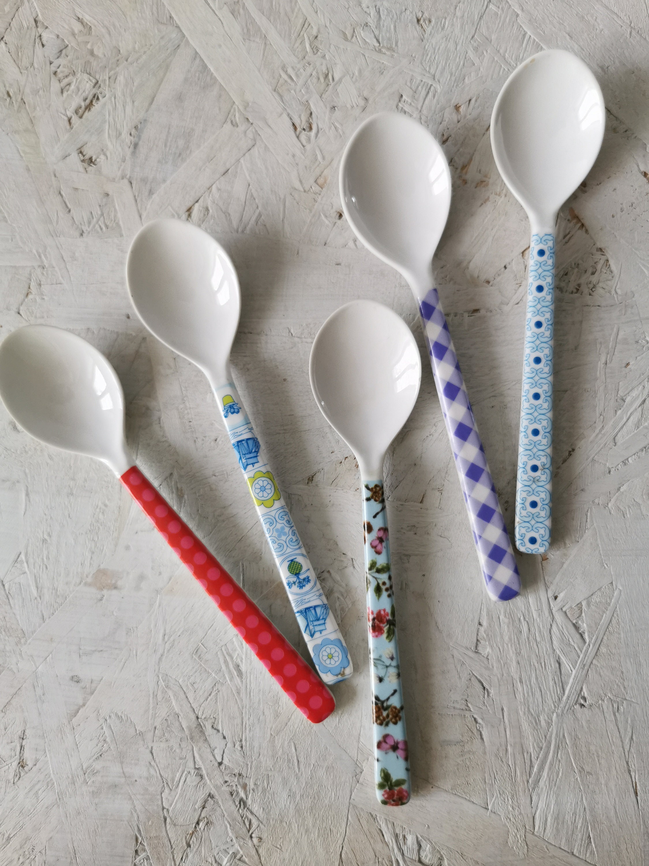 5 Small Plastic Spoons With Colored Handles Different Models - Etsy