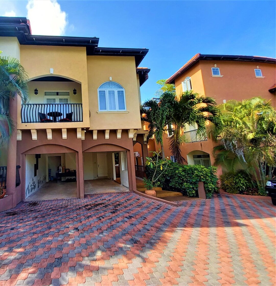 Homestays 3-88 Cardiff Hall - Etsy