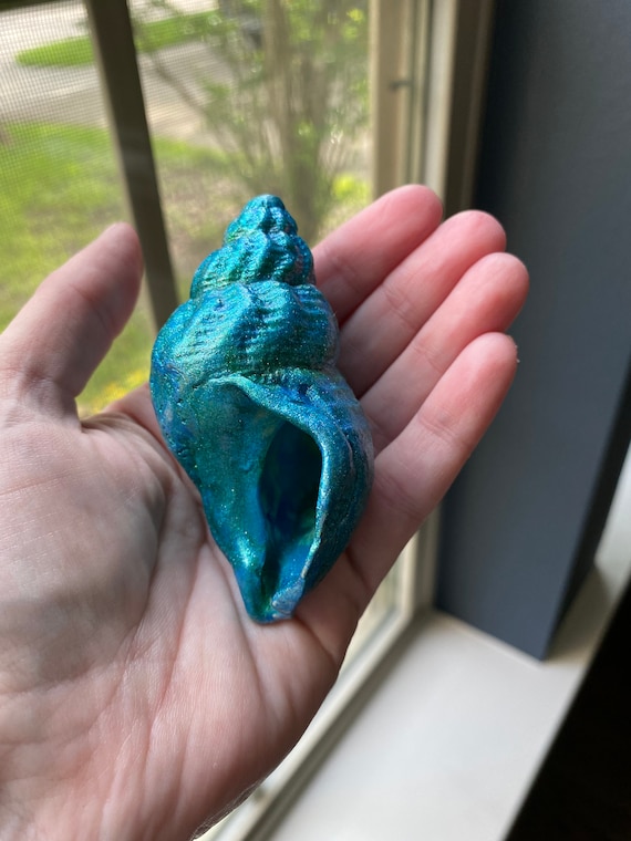 Hand Painted Whelk Shell Ornaments.beautiful Metallic Hues | Etsy