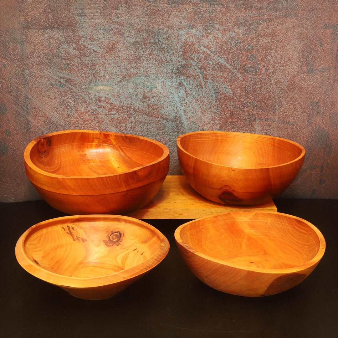 4 Cherry Wood Bowls / Made by Me From the Tree to the Finished Bowl - Etsy