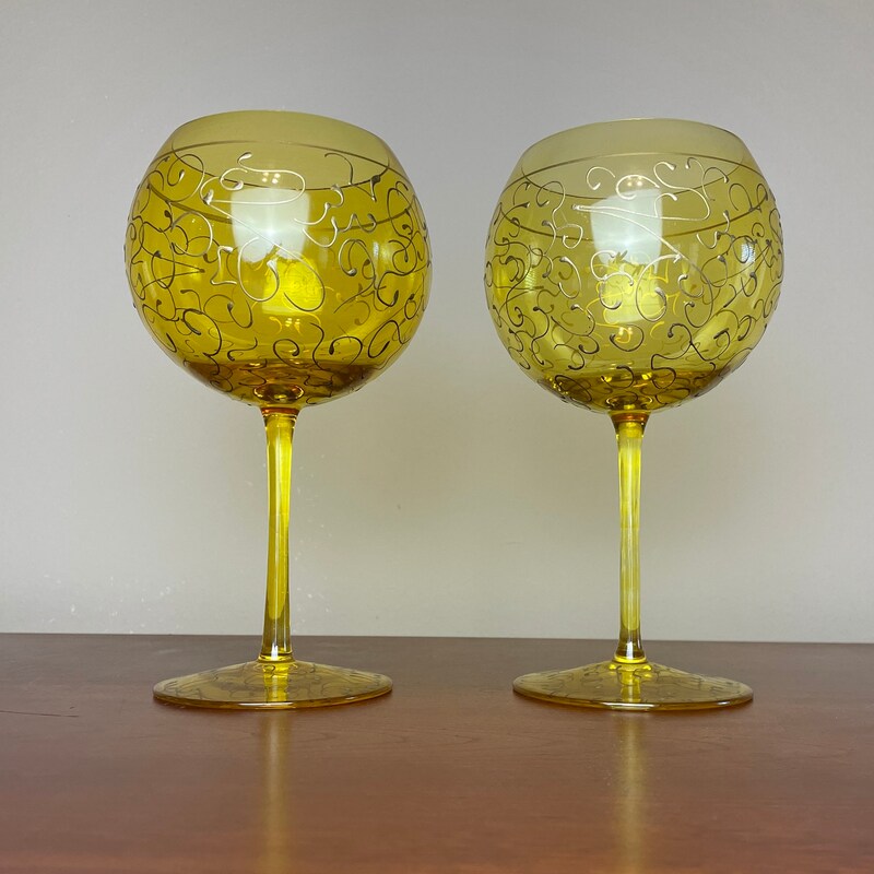 Balloon Wine Glass - Etsy