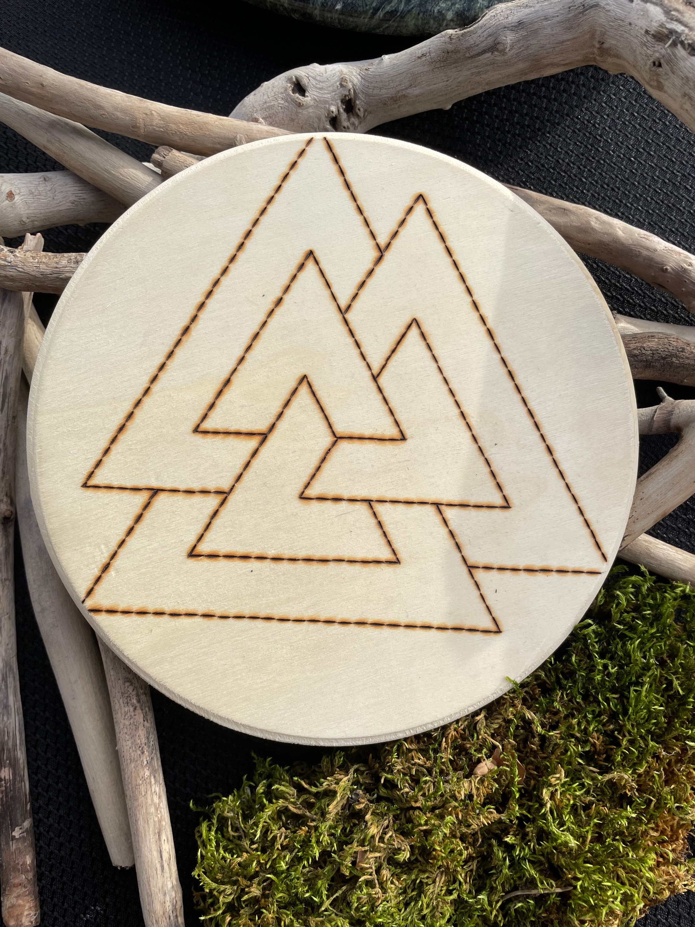 Crystal Grid for Charging Crystals- Valknut Knot of the Slain-stitching ...