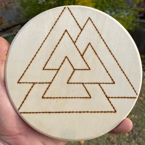Crystal Grid for Charging Crystals- Valknut Knot of the Slain-stitching ...