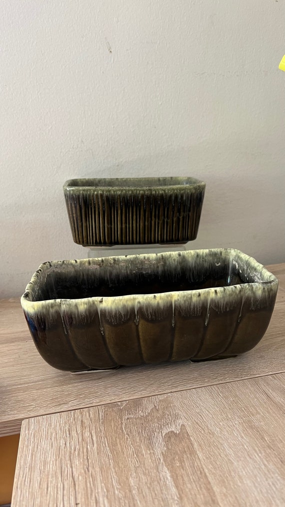 Hull Vintage Planters Set of 2 1960's - Etsy