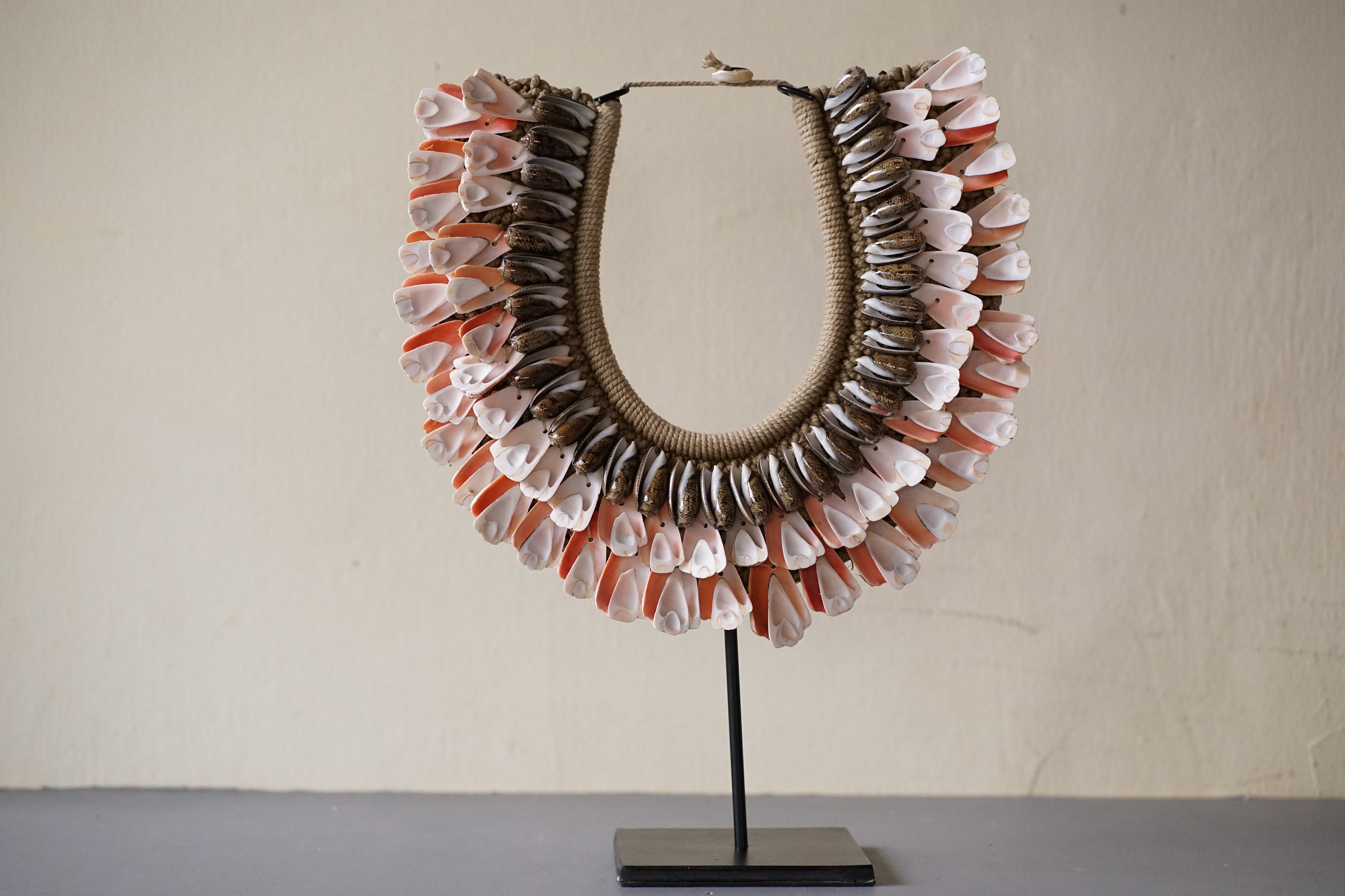 Papuan Sea Shell White Necklace Decor, Papua Tribes Decorative Necklace ...