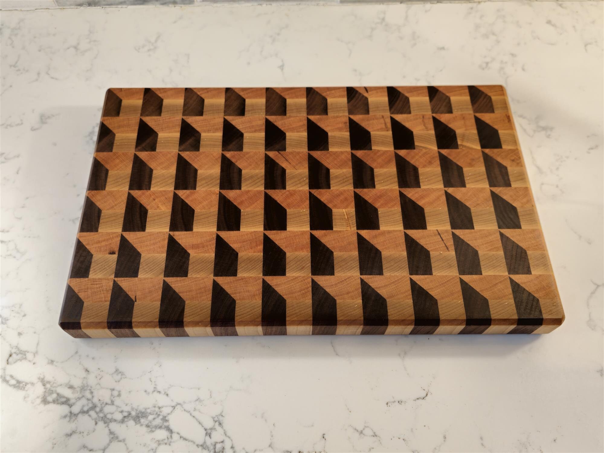 Exquisite 3D Pattern: End Grain Cutting Board With Walnut, Maple, and ...
