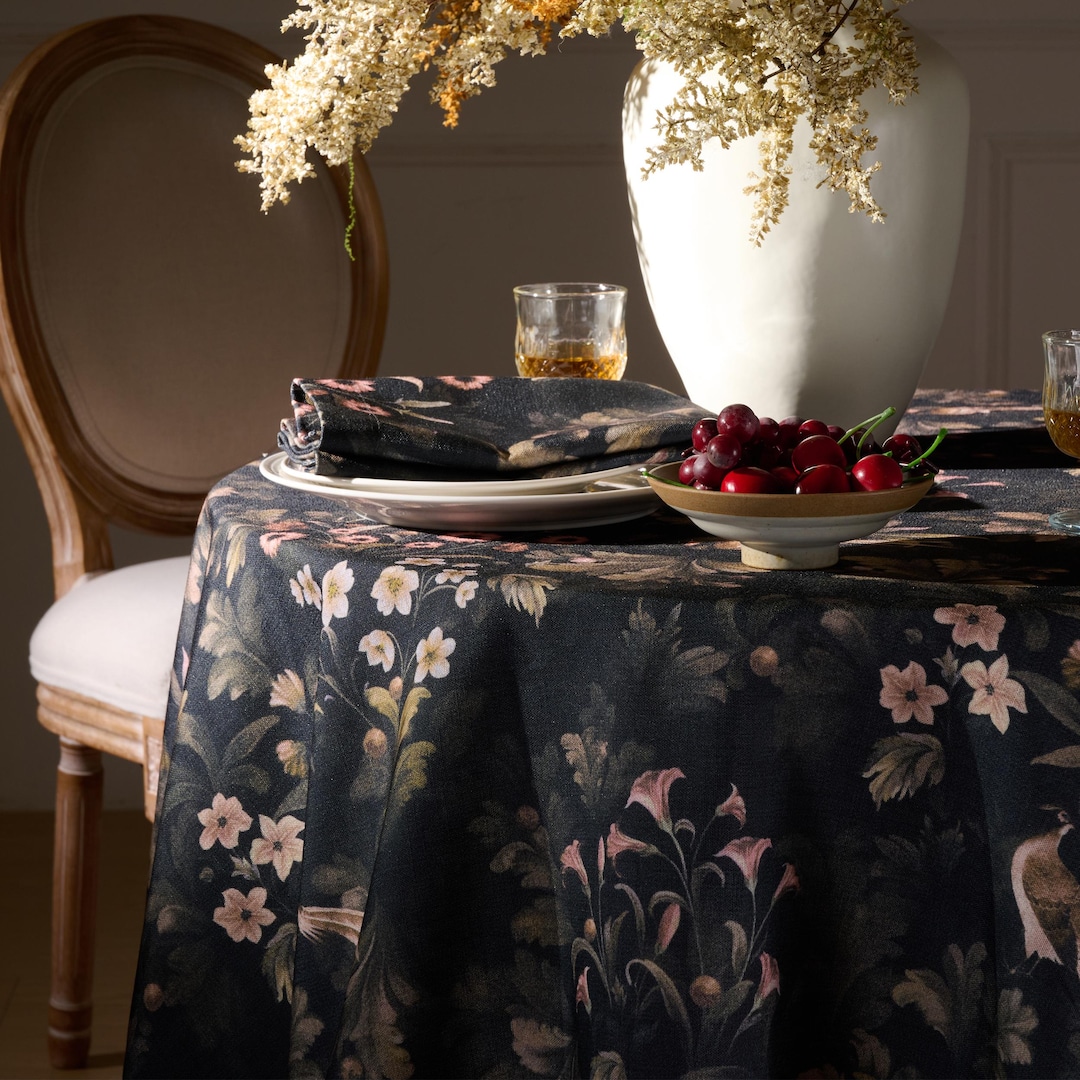 Dark Fern & Finch Round Tablecloth, Vintage Botanical Linen-textured ...