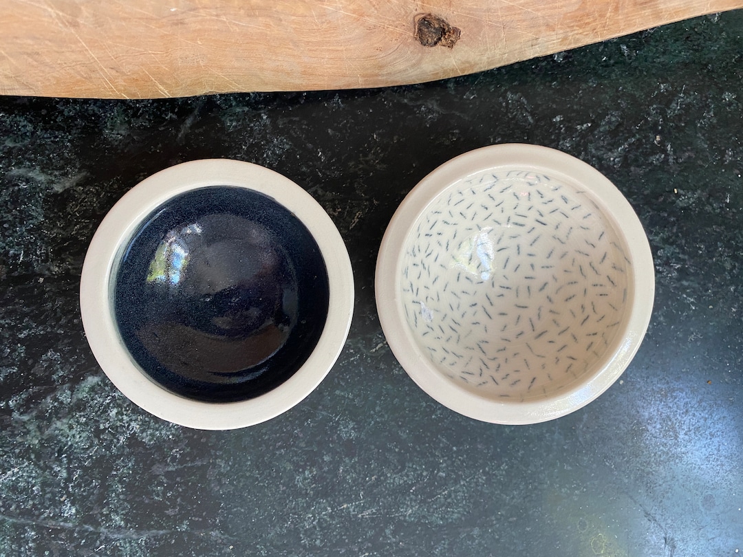 Salt and Pepper Pottery Pinch Pots - Etsy