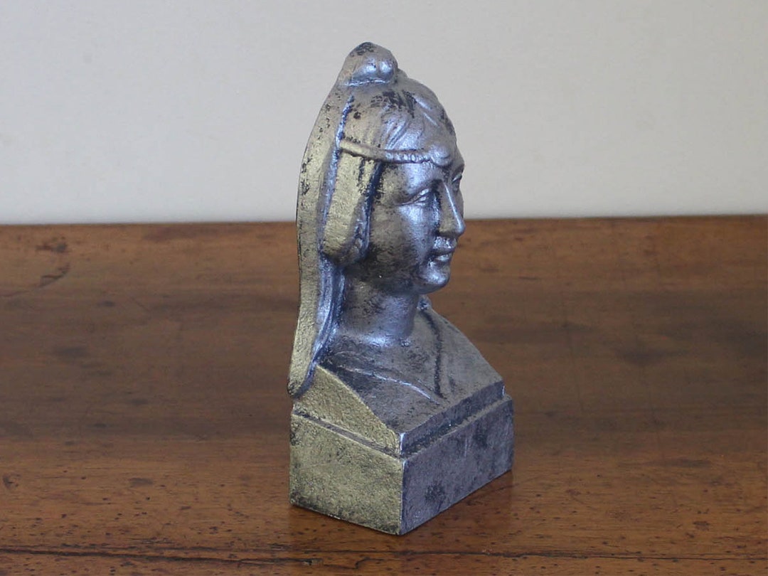NAGURADESIGN Indian Woman Bust Painted Plaster Statuette - Etsy