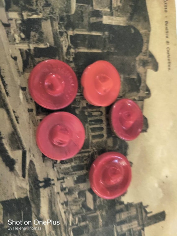 Art & Collectibles Five Large Red Glass Buttons Memorabilia ...