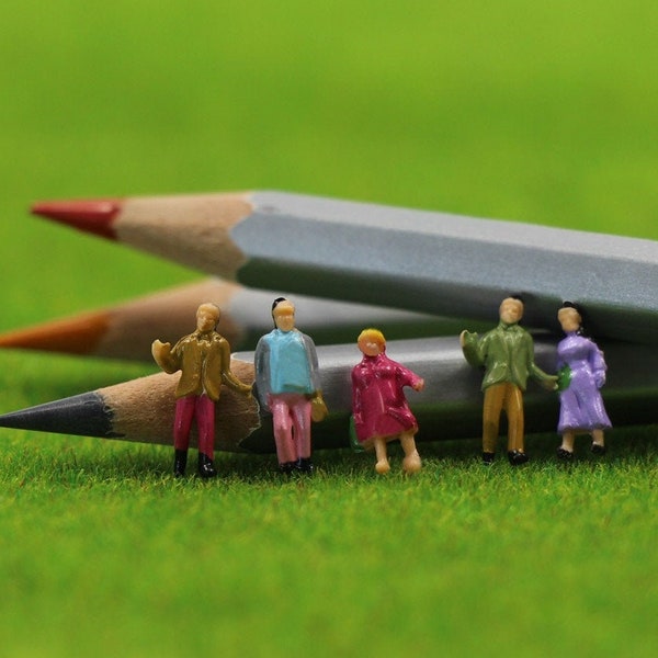 Diorama People - Etsy