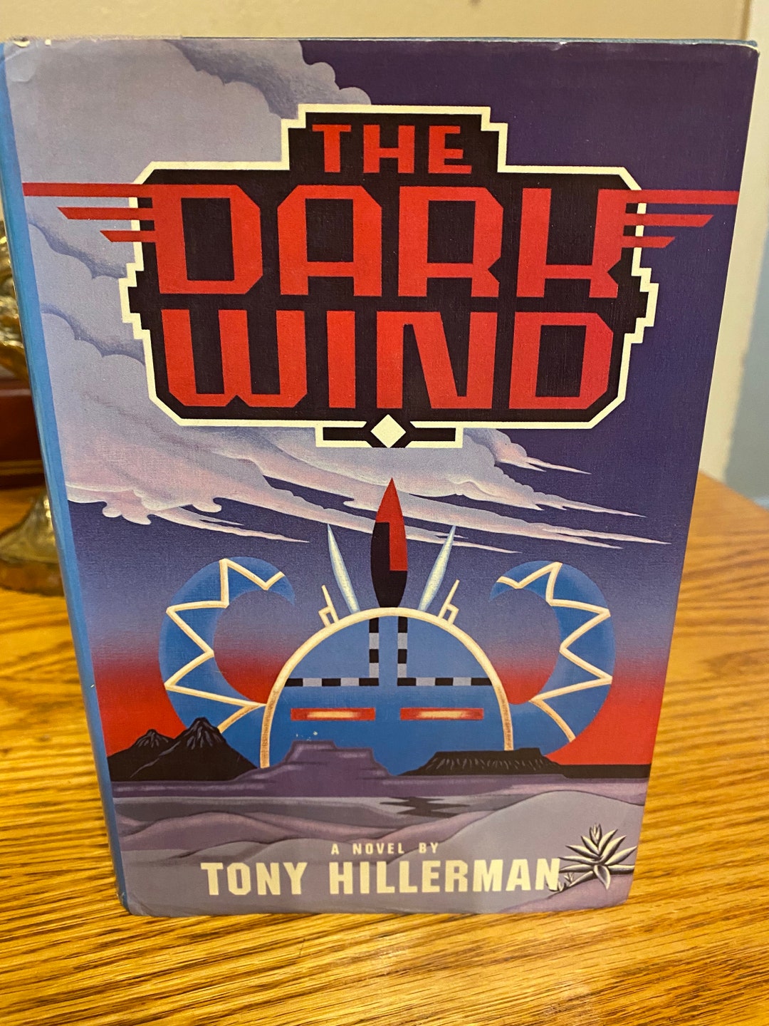 The Dark Wind, by Tony Hillerman, Signed by Author - Etsy
