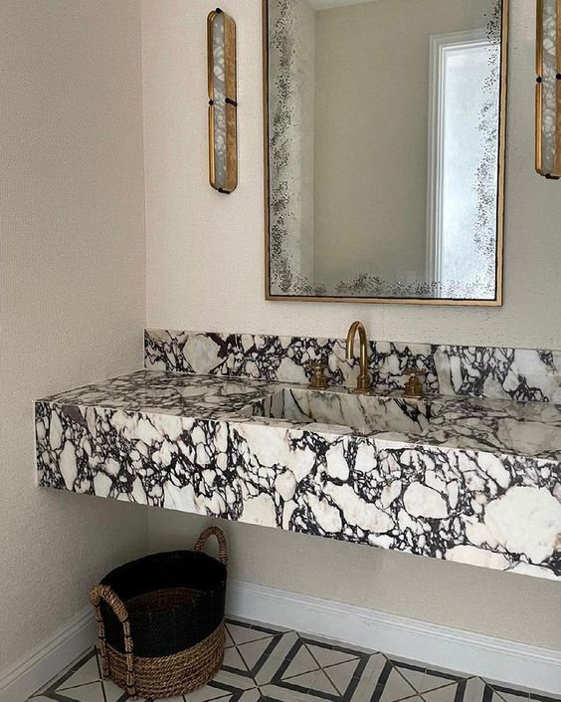 Calacatta Viola Basin Marble Sink Integrated Wall Mount 24” , Bathroom ...