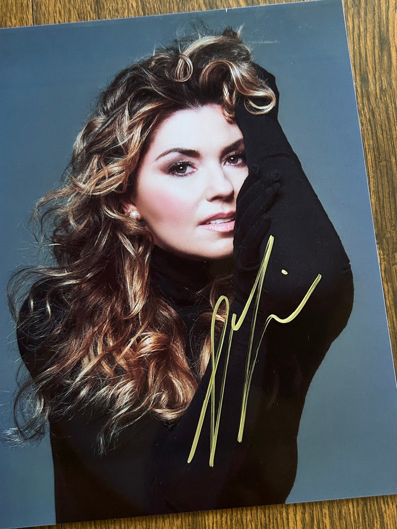 Shania Twain Genuine Hand Signed 8.5 X 11 Authentic Autographed Photo ...