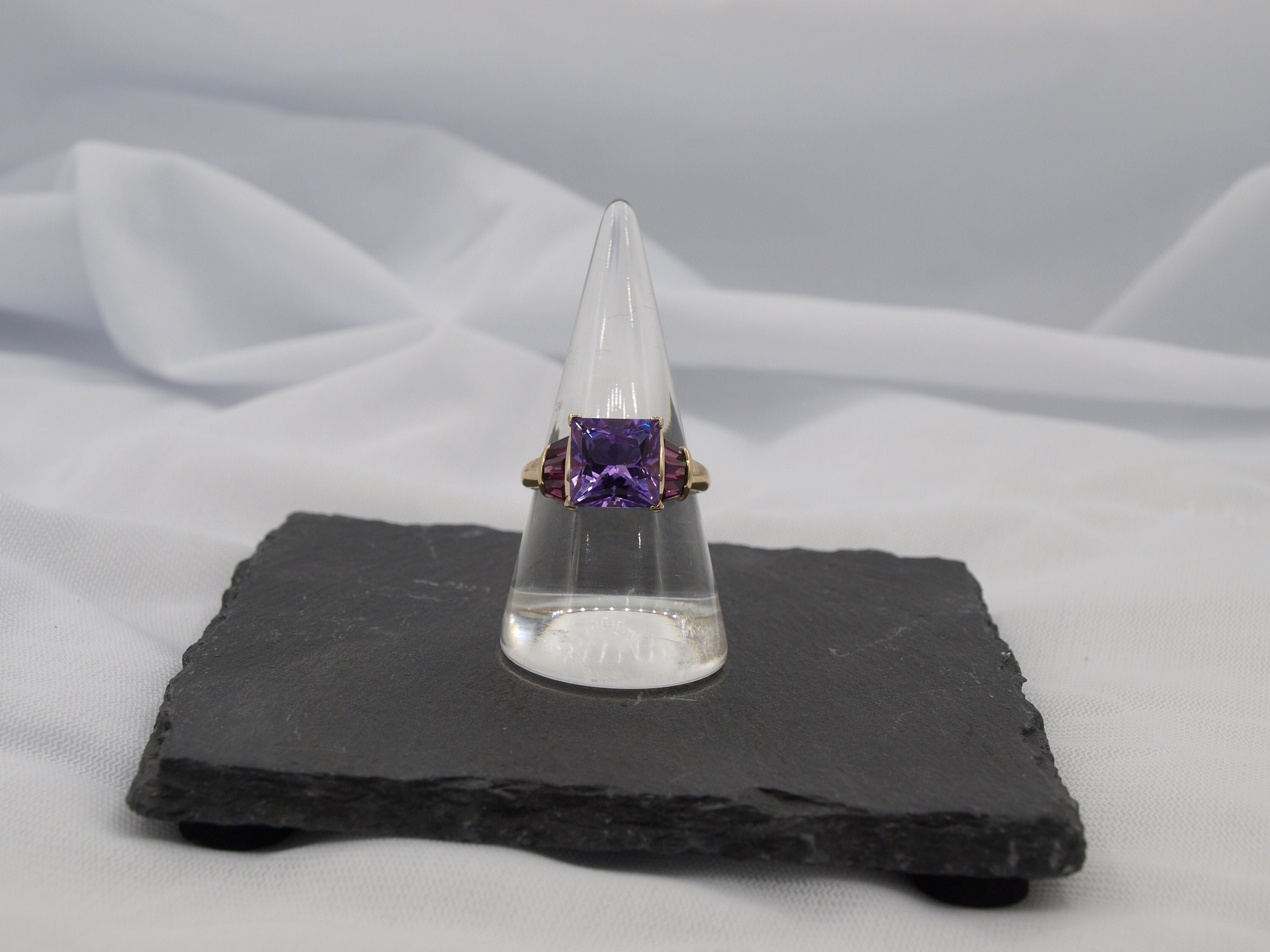 Beautiful 14k Solid Gold Cathedral Ring Set With a 10mm X 10mm Square ...