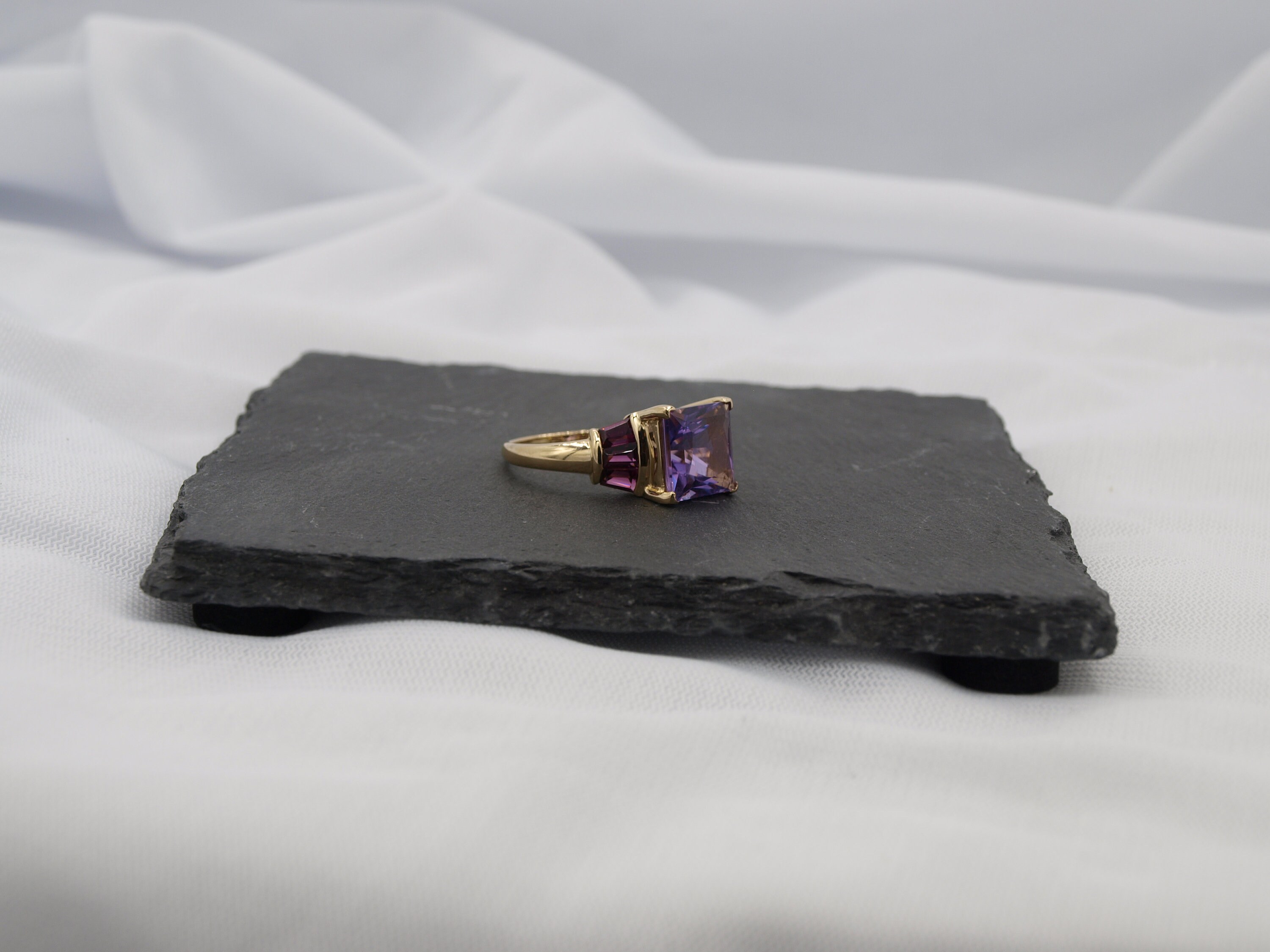 Beautiful 14k Solid Gold Cathedral Ring Set With a 10mm X 10mm Square ...