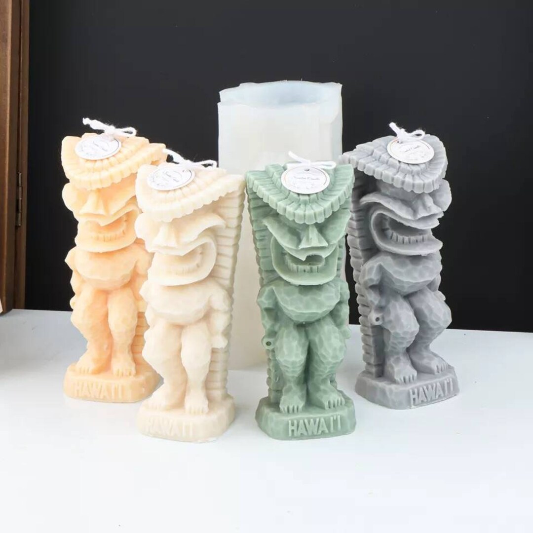 Traditional Hawaiian Tiki Statue Hawaii Tiki Figure Culture Style ...