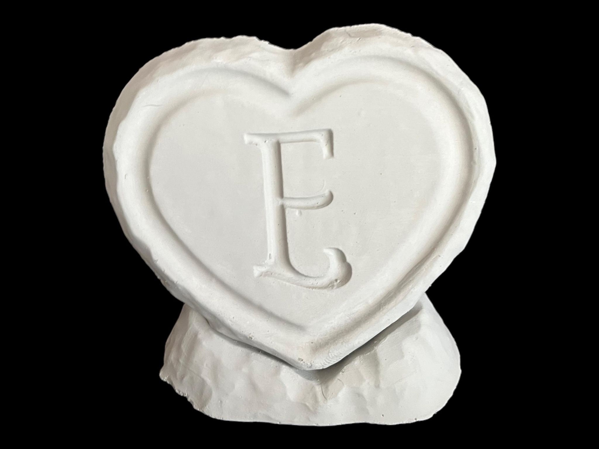 Letter Symbol E Alphabet Engraved Heart Stone Weather Resistant Strong ...