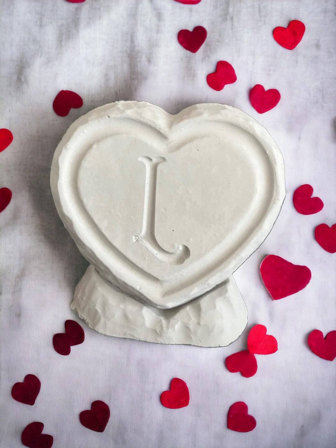 Letter Symbol L Alphabet Engraved Heart Stone Weather Resistant Strong ...