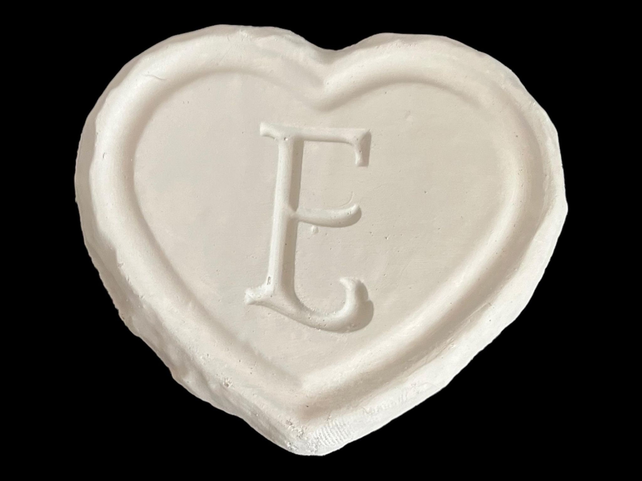 Letter Symbol E Alphabet Engraved Heart Stone Weather Resistant Strong ...