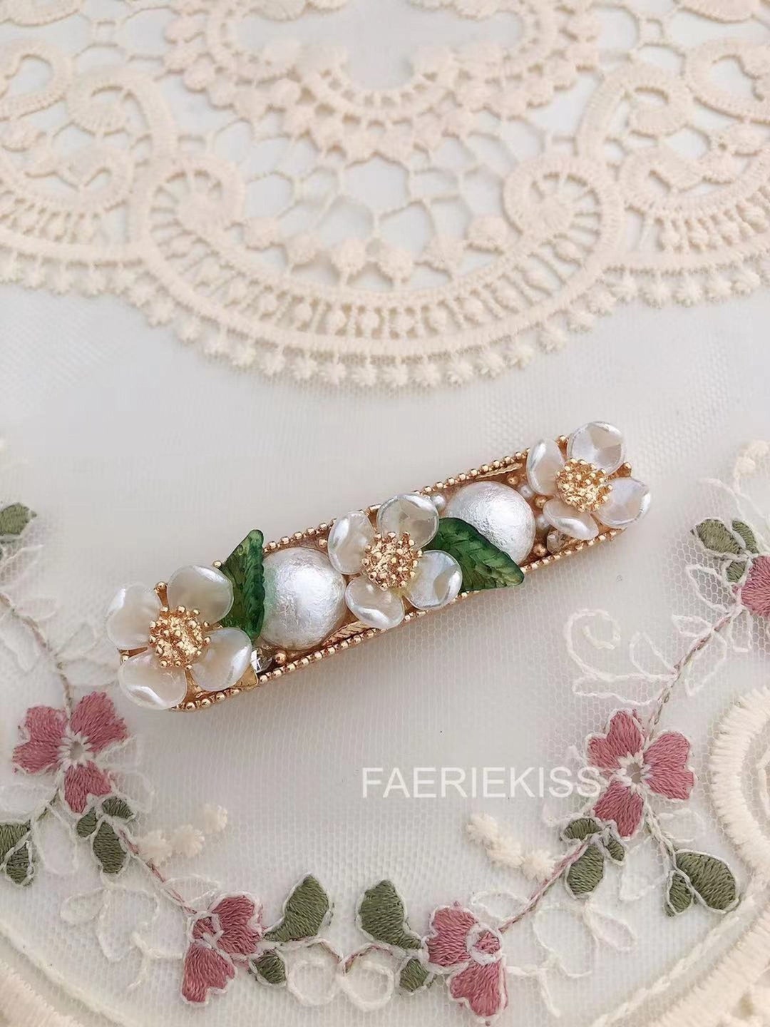 Blumen und Blätter pearlized Stil Haarclip - Etsy.de