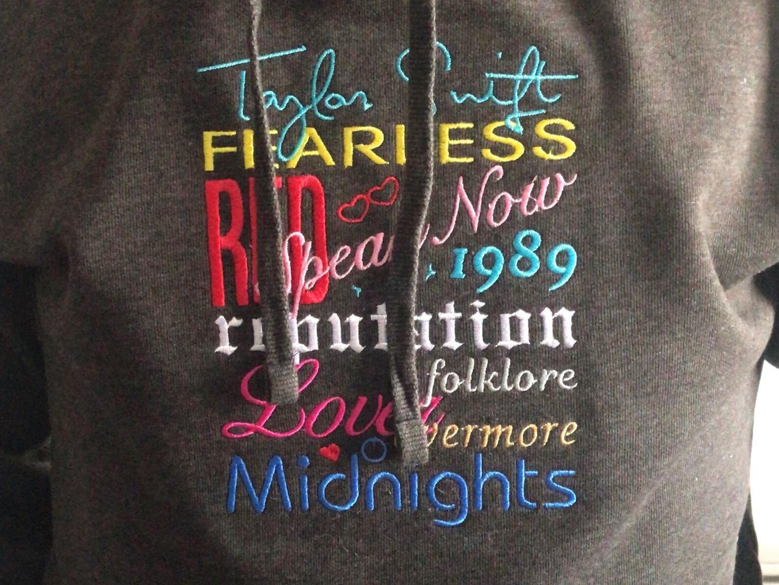 Taylor Swift Machine Embroidery Design, Taylor Swift Embroidery File ...