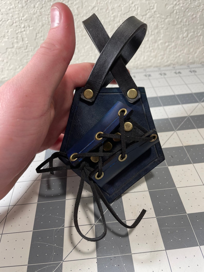 Leather Dagger Frog / Dagger Holder / LARP /medieval /pirate - Etsy