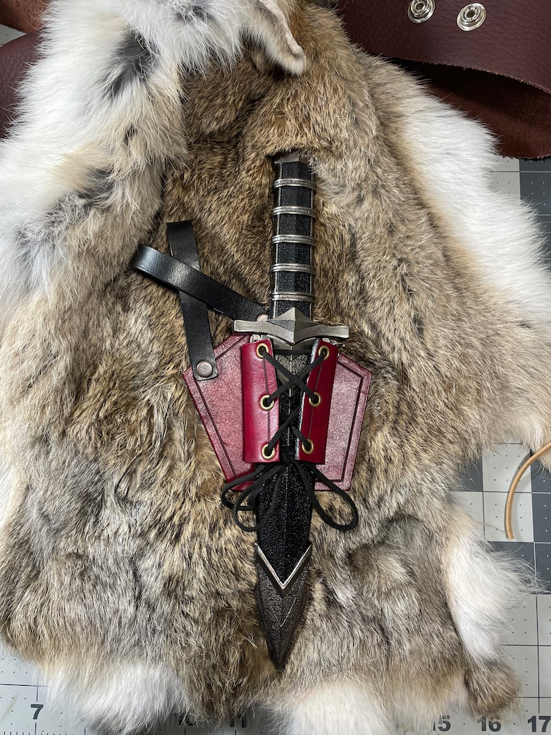 Leather Dagger Frog / Dagger Holder / LARP /medieval /pirate - Etsy